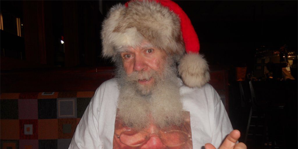 santa-twitter | Dining With Strangers