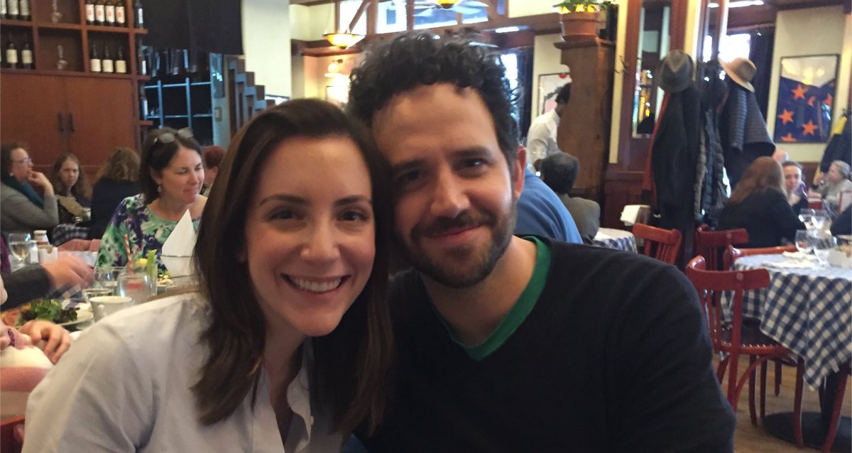 #98 Meet The Fontanas – Dining With Strangers